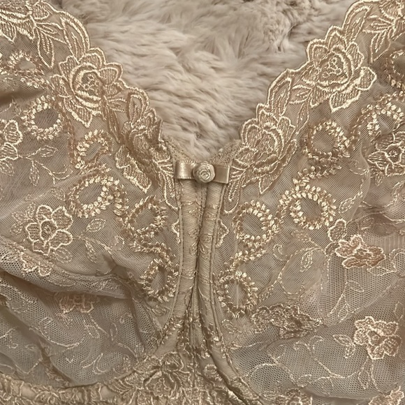 Wacoal | Intimates & Sleepwear | Wacoal Lace Underwire Bra Sheer ...